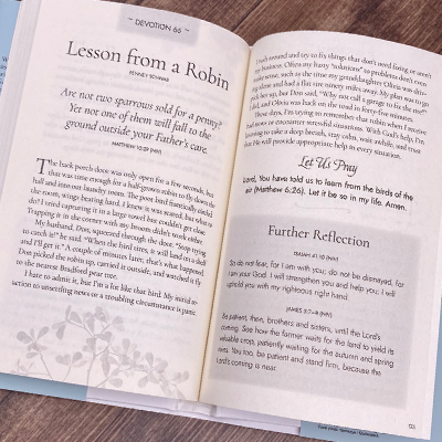 Held in Perfect Peace: 100 Devotions to Calm Your Heart - by Guideposts